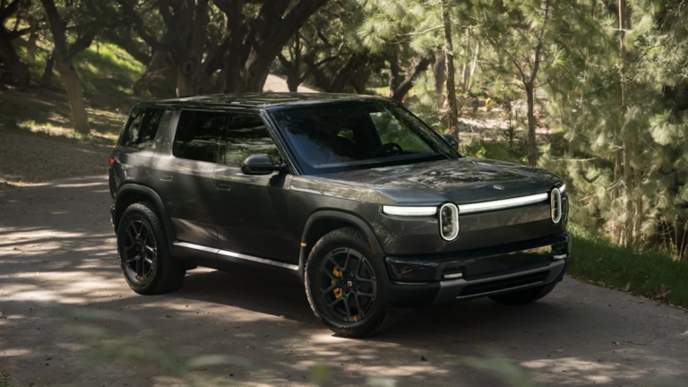 Rivian ha fijado la fecha de lanzamiento oficial del Rivian R2 | Uco ...